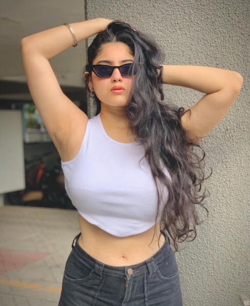 kaavya vurity (@kaavyavurity35) - PixBender