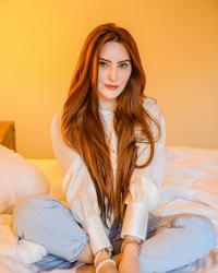 PR: _po_hyu Model: @? - emmi maro on PixBender - PixBe...